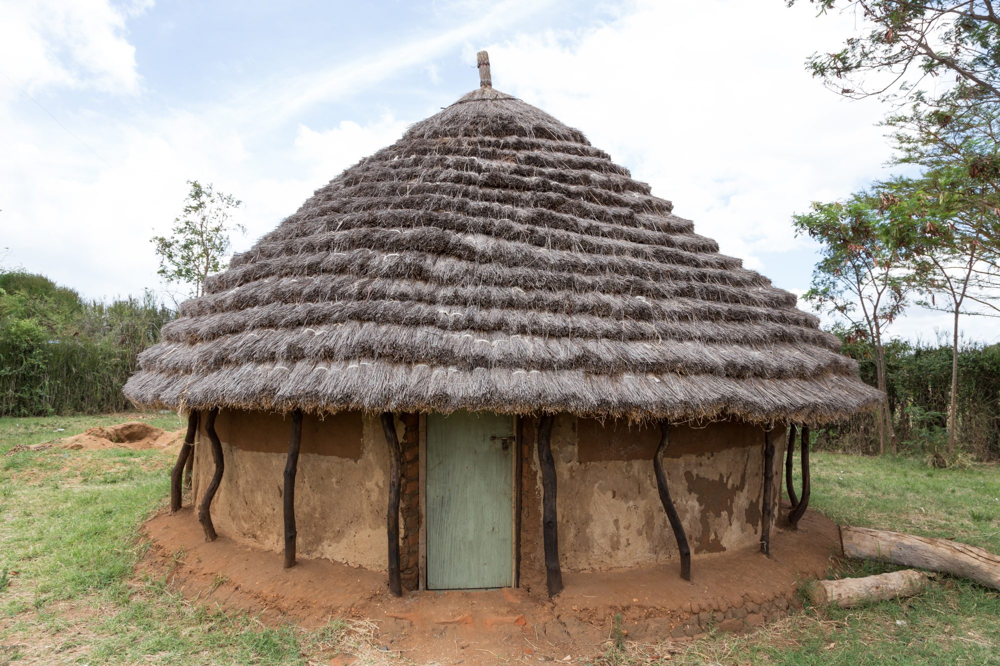 Hut in Uganda - IMB